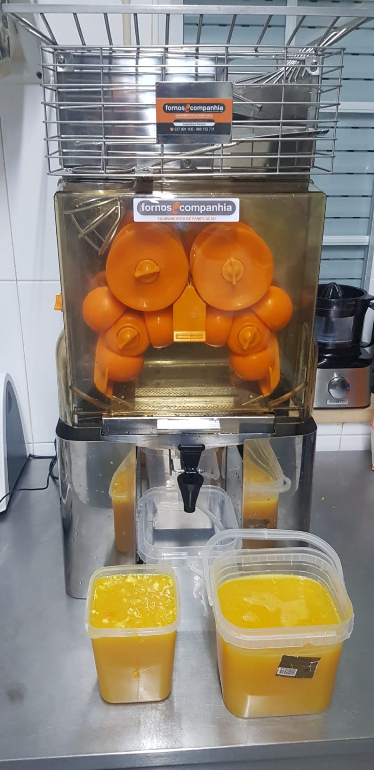 Máquina De Espremer Laranja Fornos E Companhia